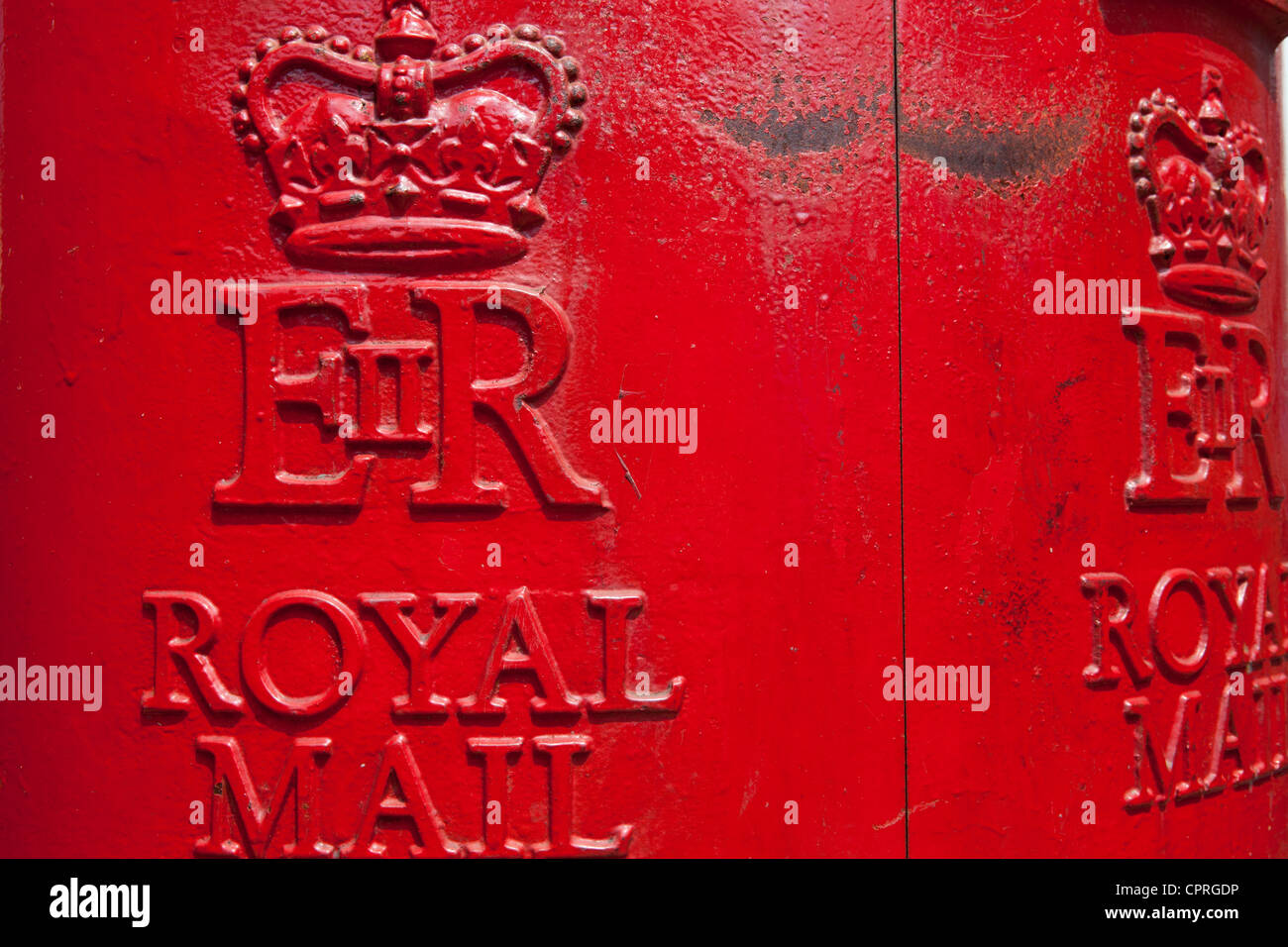 Detail from a Royal Mail letterbox Stock Photo - Alamy