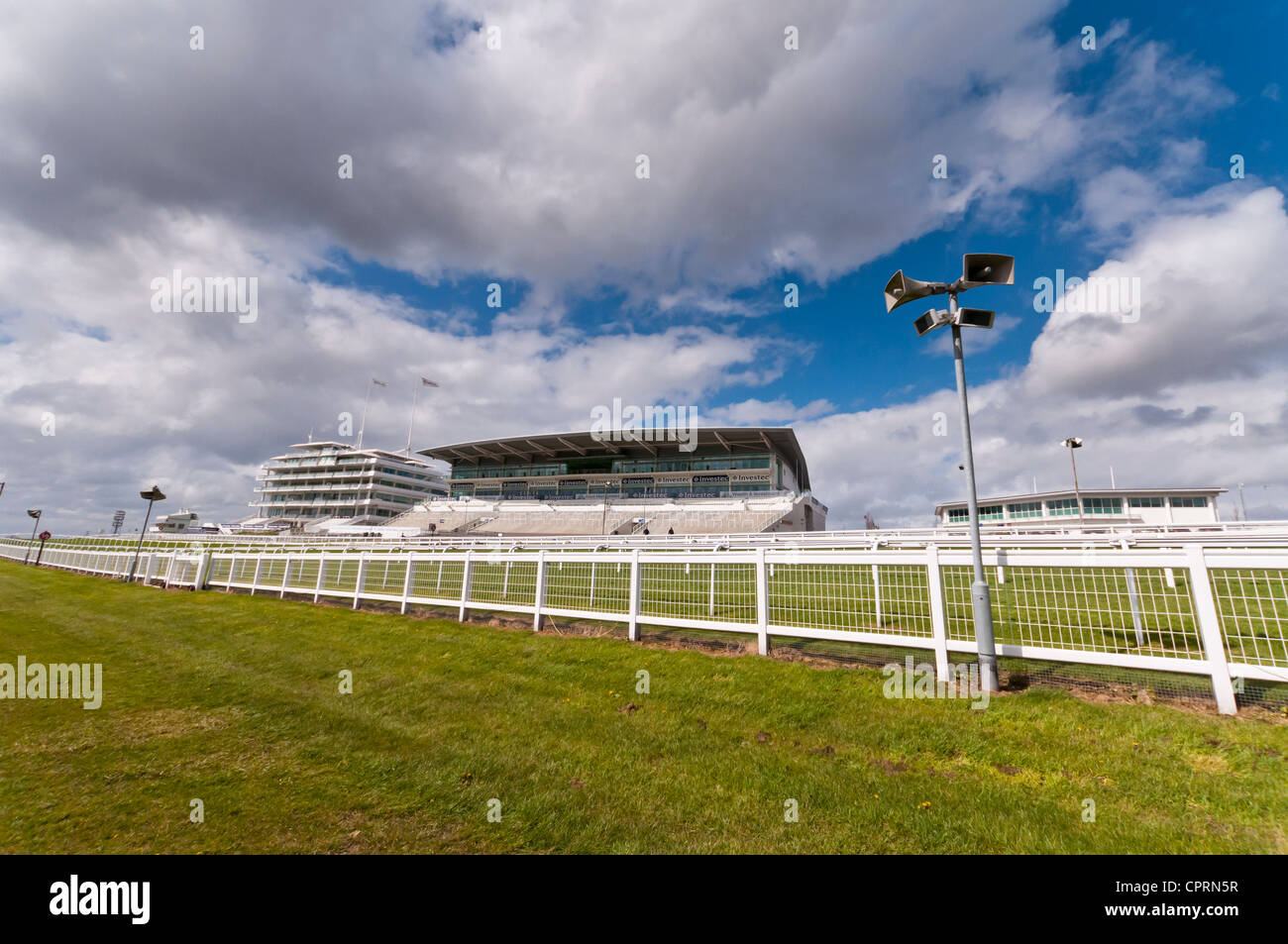 Epsom grandstand hi-res stock photography and images - Alamy