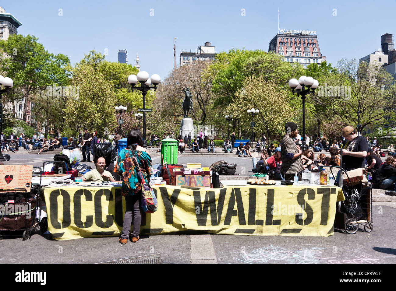 Occupy wall street hi-res stock photography and images - Alamy