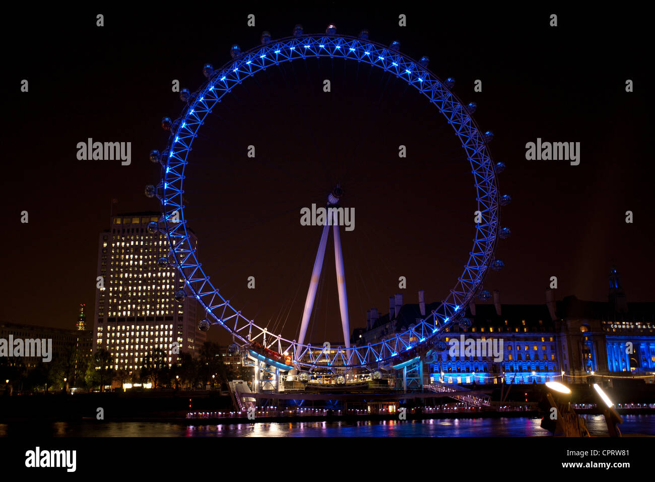 london eye at night Stock Photo - Alamy