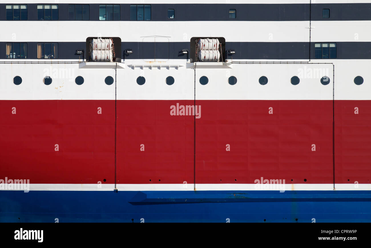 Background texture photo of ship's hull with windows Stock Photo - Alamy