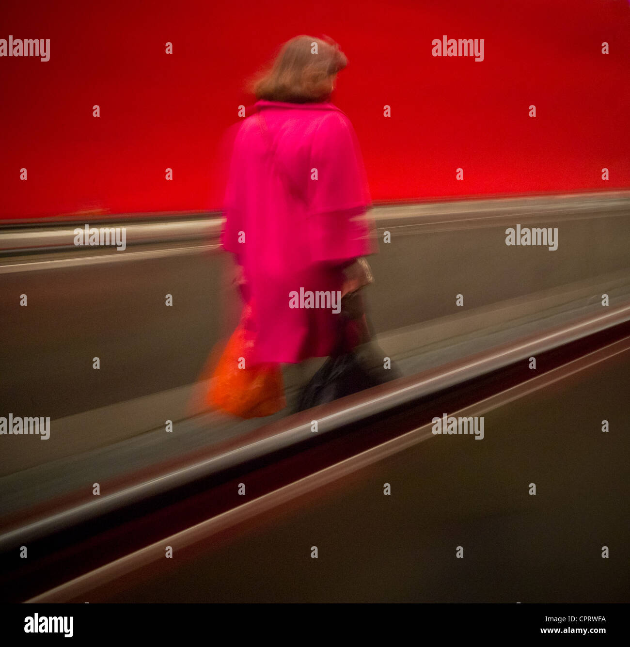 The Red Carpet of Auber, The moving walkway of Auber's underground, The ...