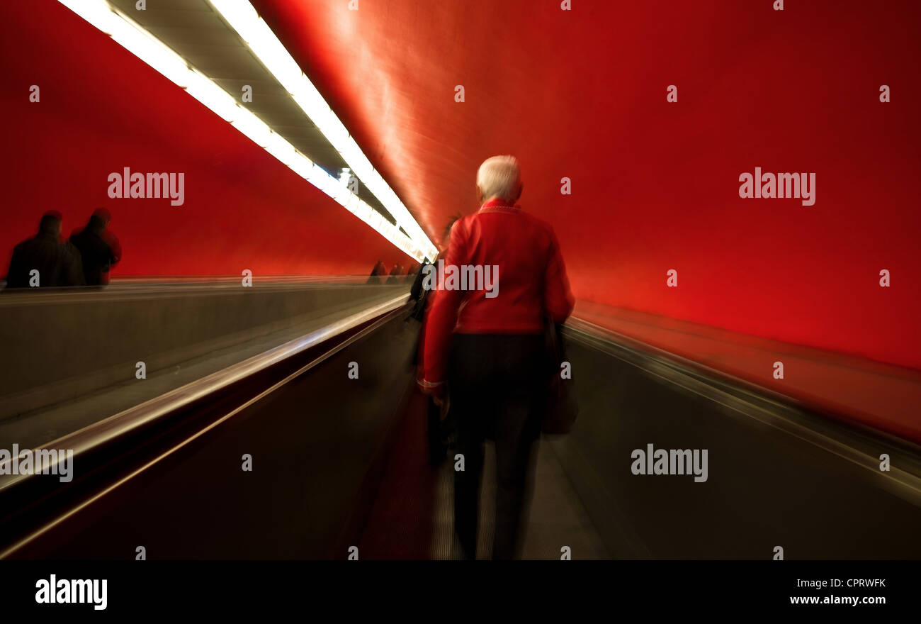 The Red Carpet of Auber, The moving walkway of Auber's underground, The ...