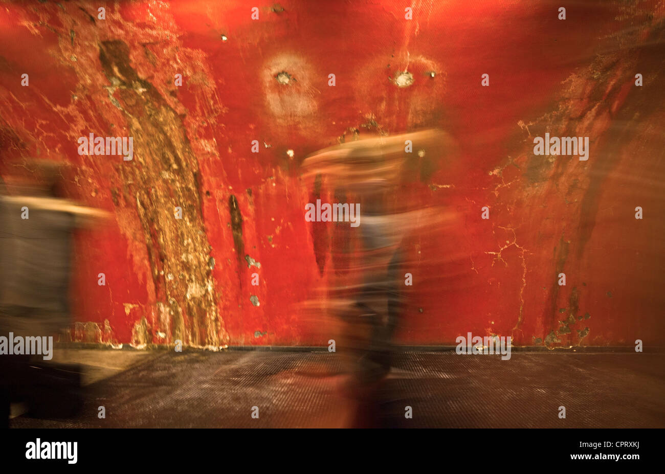 Auber's red, The old and colorful pictorial corridor ofAuber RER ...