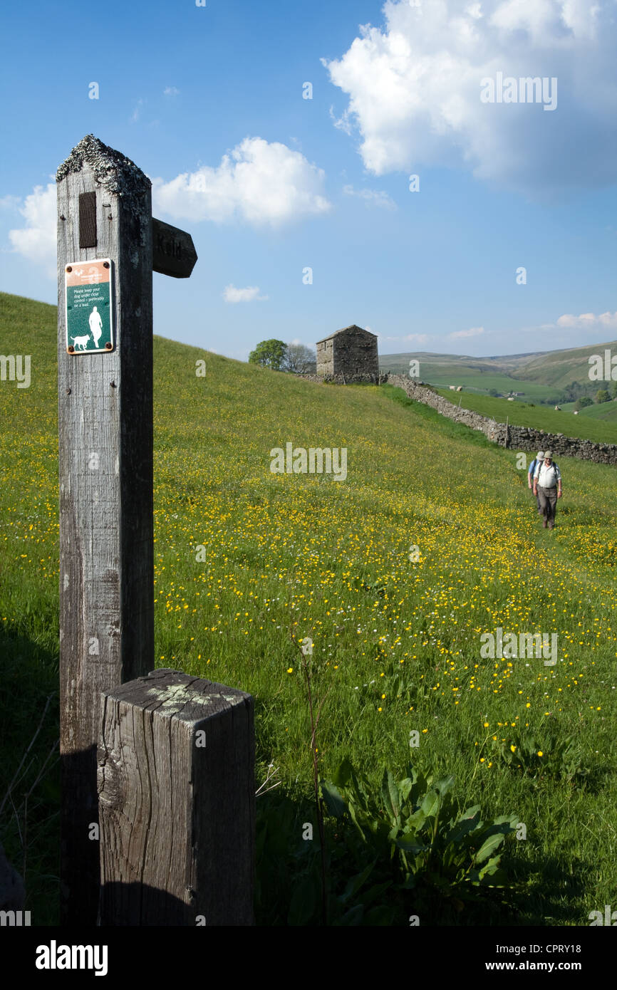 Directional Signpost & Walkers Gate onto Public Access countryside ...