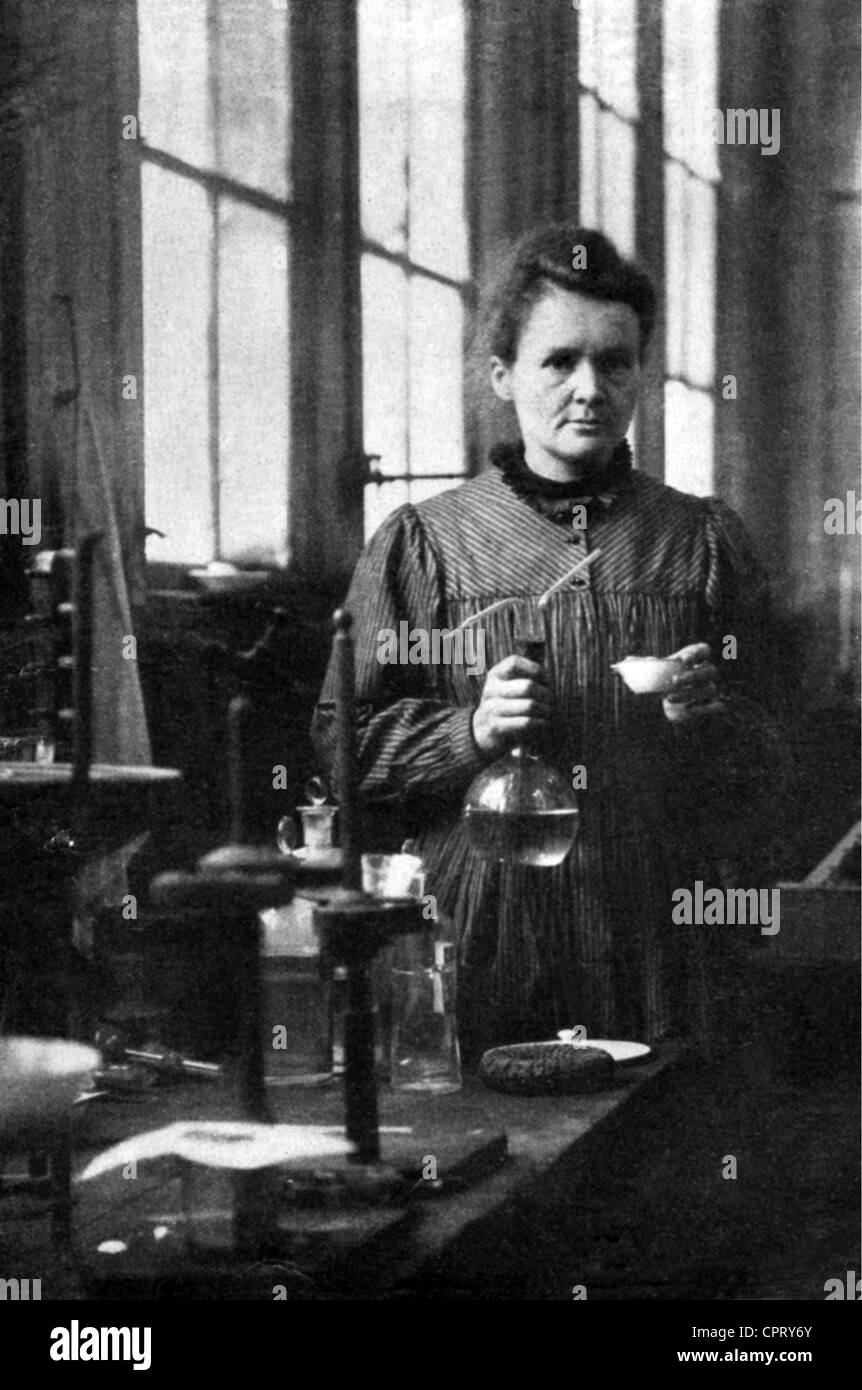 Marie curie laboratory Black and White Stock Photos & Images - Alamy