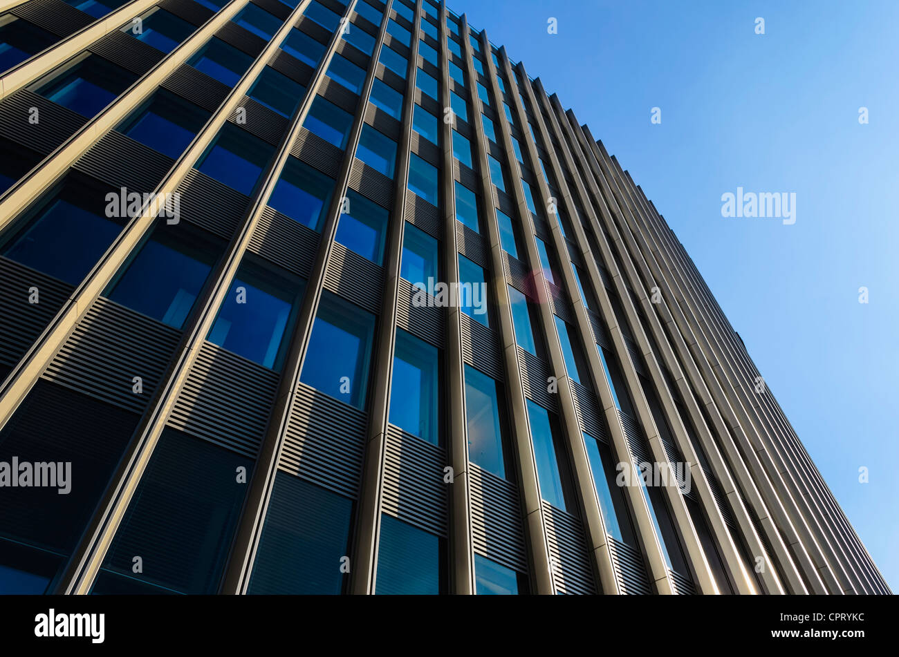 Office building facade hi-res stock photography and images - Alamy