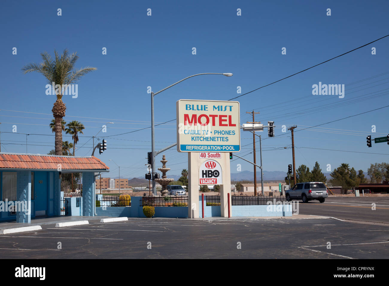 Blue mist motel hi-res stock photography and images - Alamy