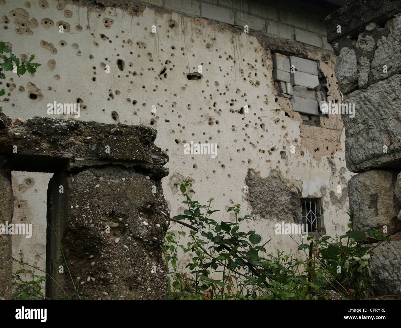 Mortar damage hi-res stock photography and images - Alamy
