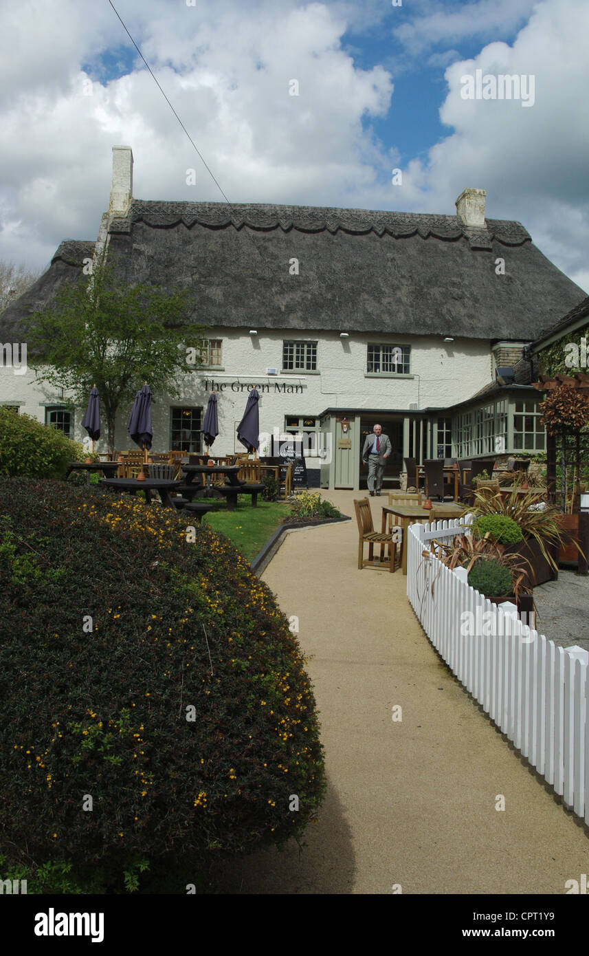 Path leading up to the thatched Green Man pub in Lavendon, Bedfordshire ...