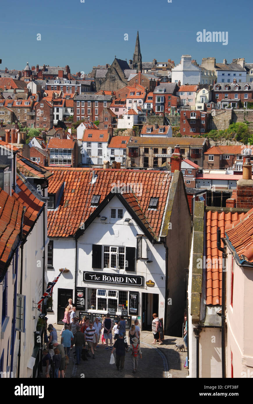 Whitby street hi-res stock photography and images - Alamy