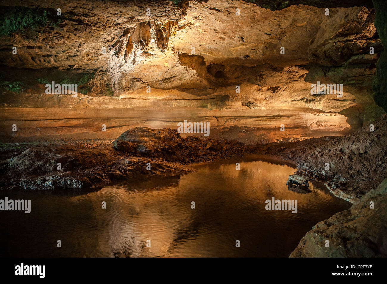 Ancient caves france hi-res stock photography and images - Alamy