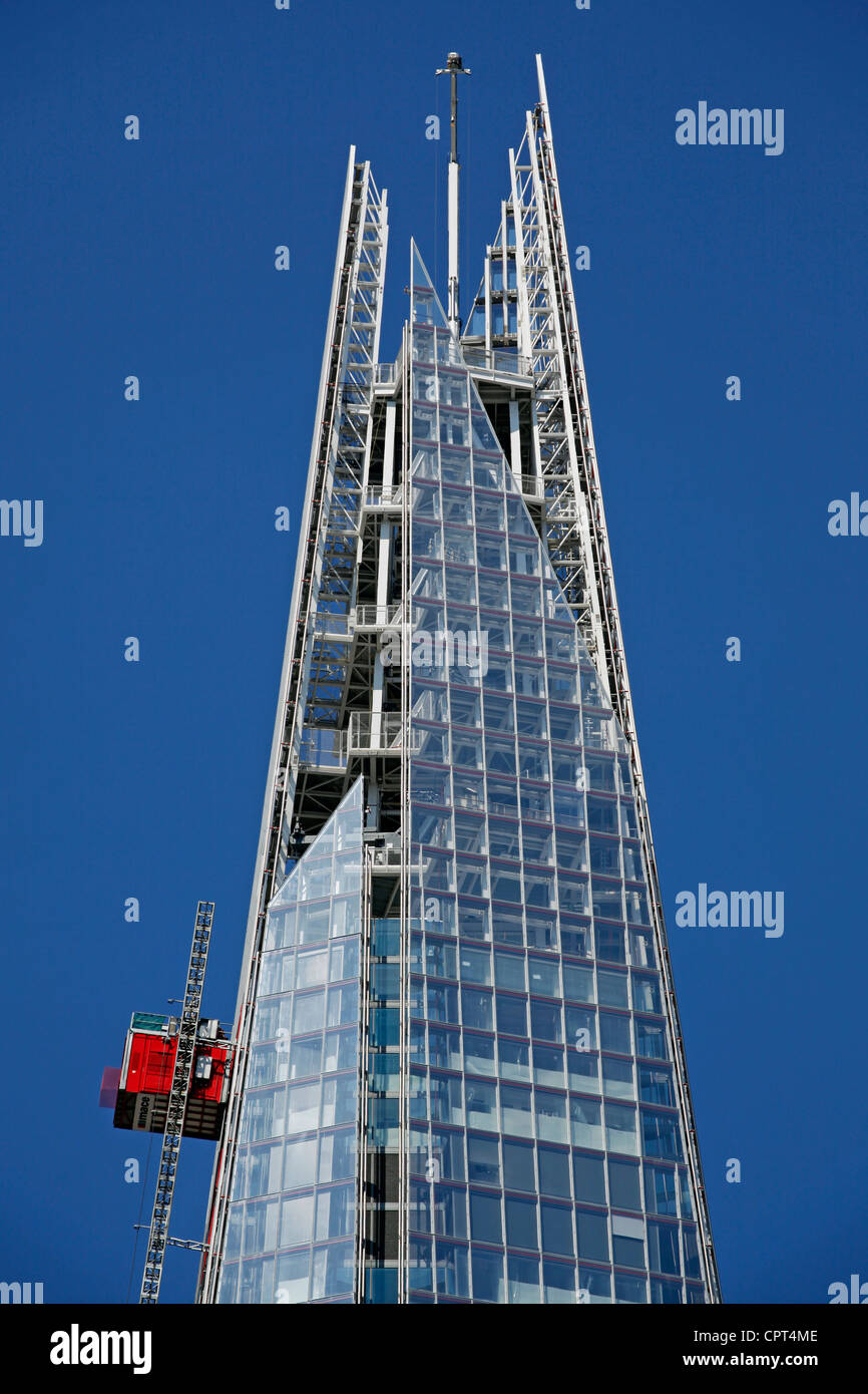 Top of the Shard skyscraper aka the London Bridge Tower and glass ...