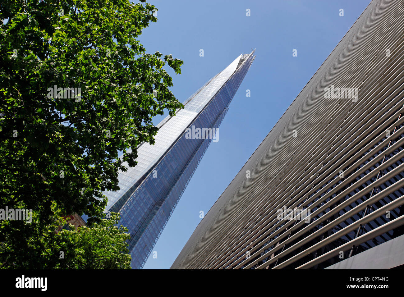Shard skyscraper tower hi-res stock photography and images - Alamy