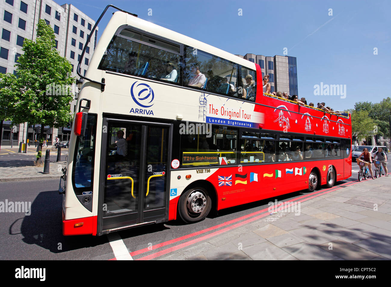London double decker tour bus hi-res stock photography and images - Alamy