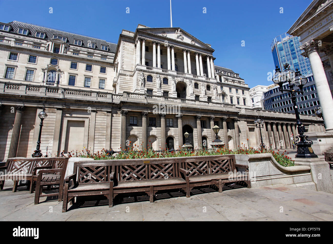 Old lady of threadneedle street hi-res stock photography and images - Alamy