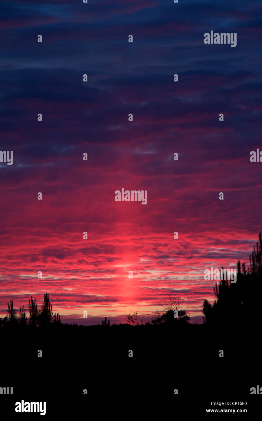 Sun pillar hi-res stock photography and images - Alamy