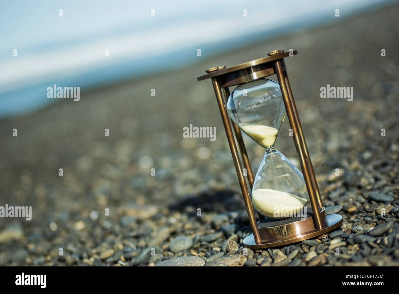 Sand timer running out hi-res stock photography and images - Alamy