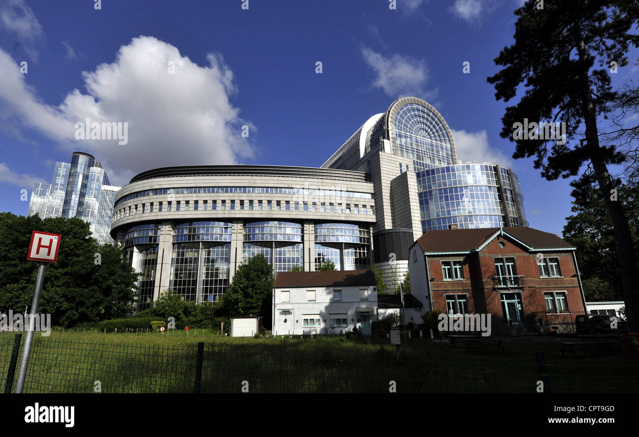 Henri spaak building hi-res stock photography and images - Alamy
