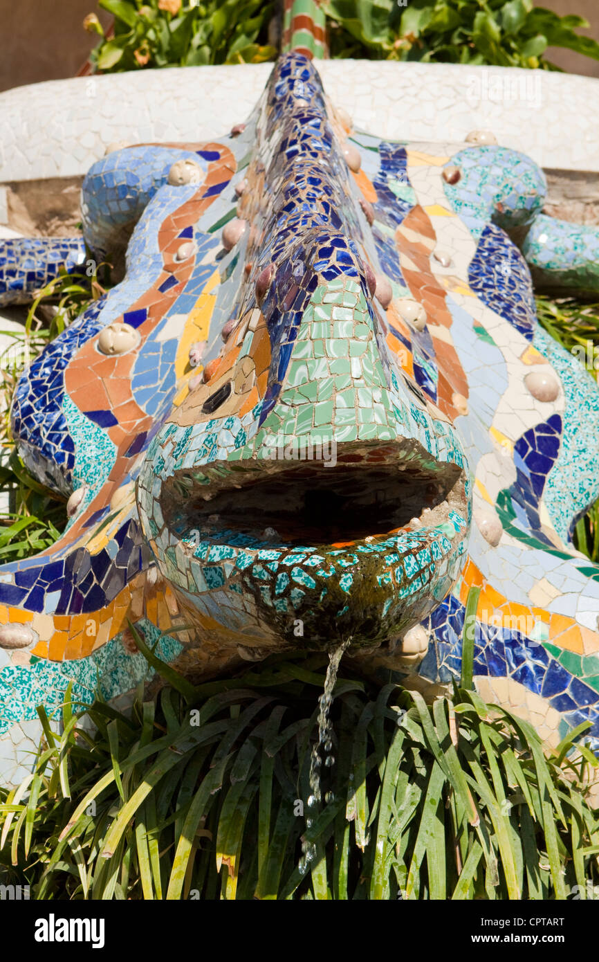 Gaudi lizard hi-res stock photography and images - Alamy
