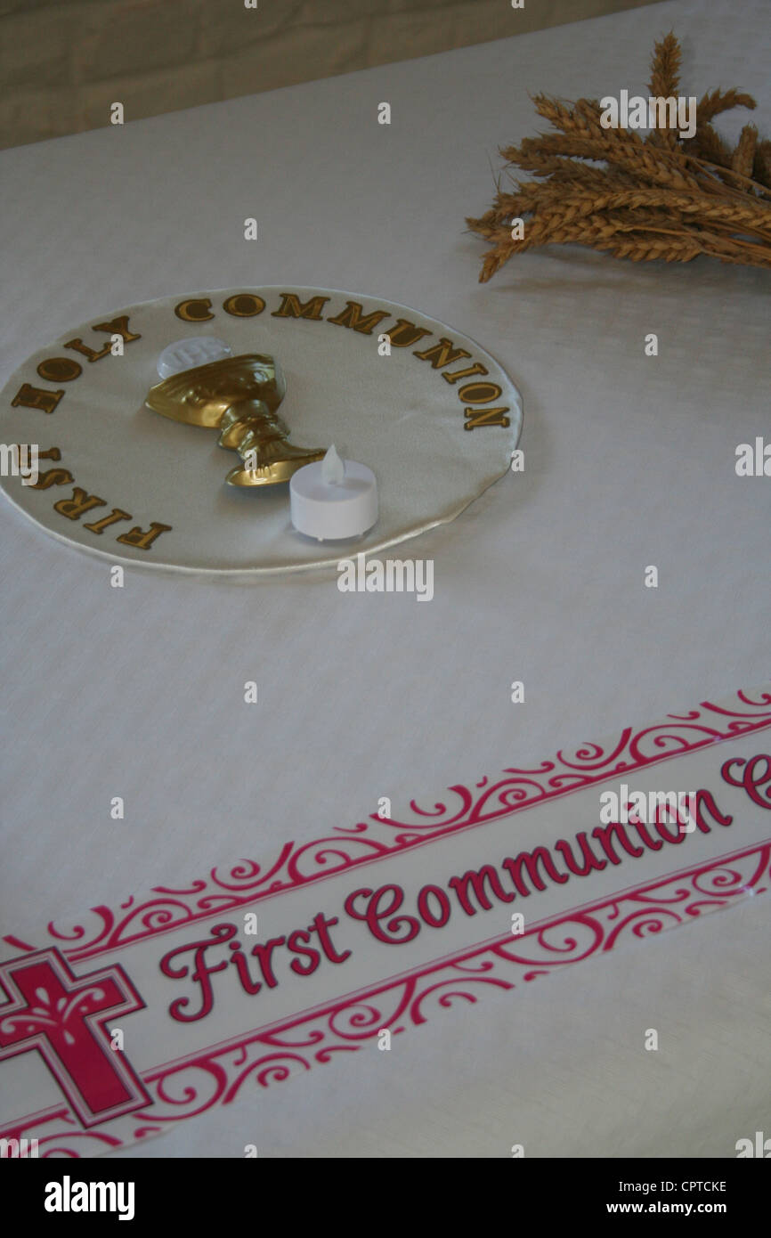 Communion celebration hi-res stock photography and images - Alamy