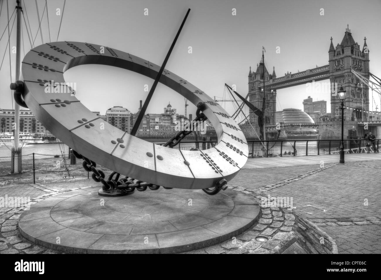 Sundial tower london england hi-res stock photography and images - Alamy