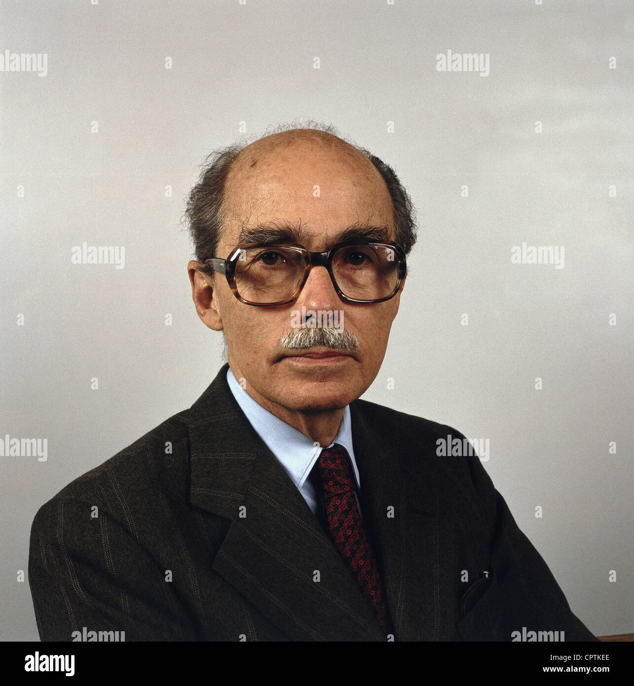 German parliament 1990s hi-res stock photography and images - Alamy