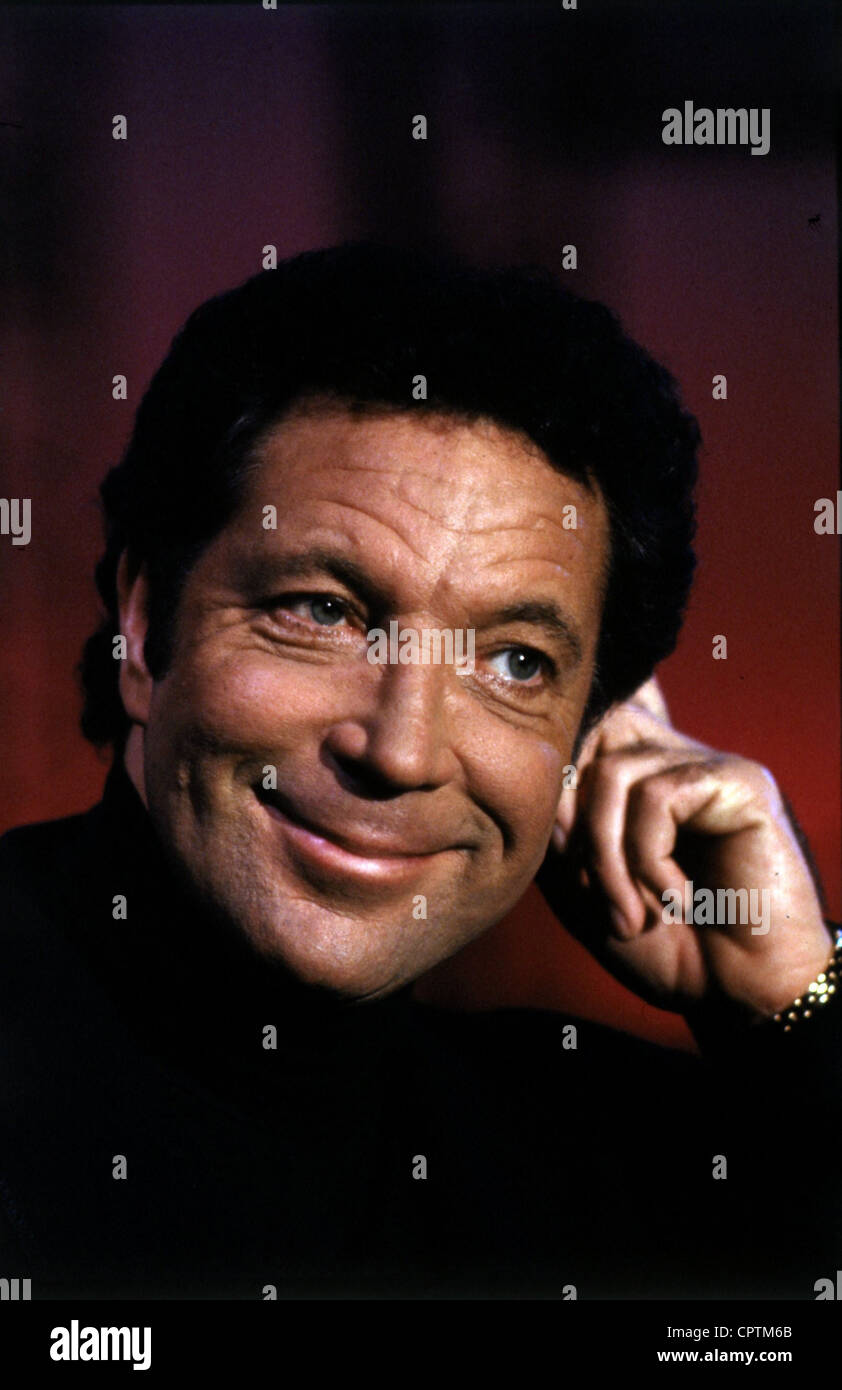 Tom jones singer hi-res stock photography and images - Alamy