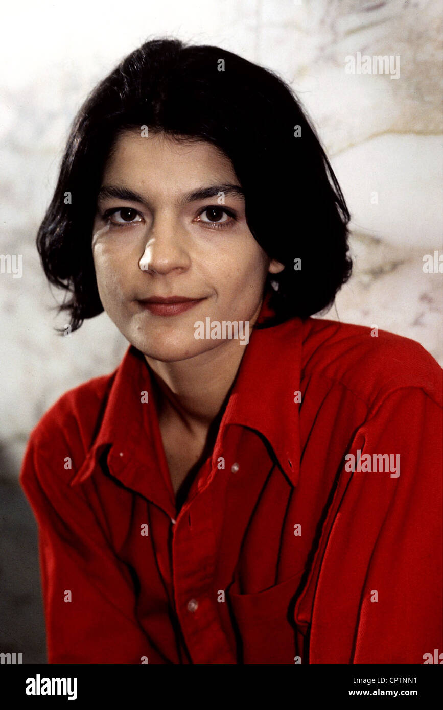 Iranian actress hi-res stock photography and images - Alamy