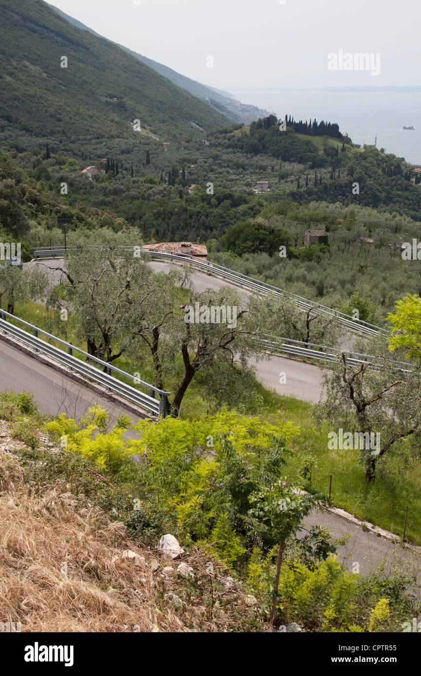 A twisty road on Lake Garda Italy Stock Photo - Alamy