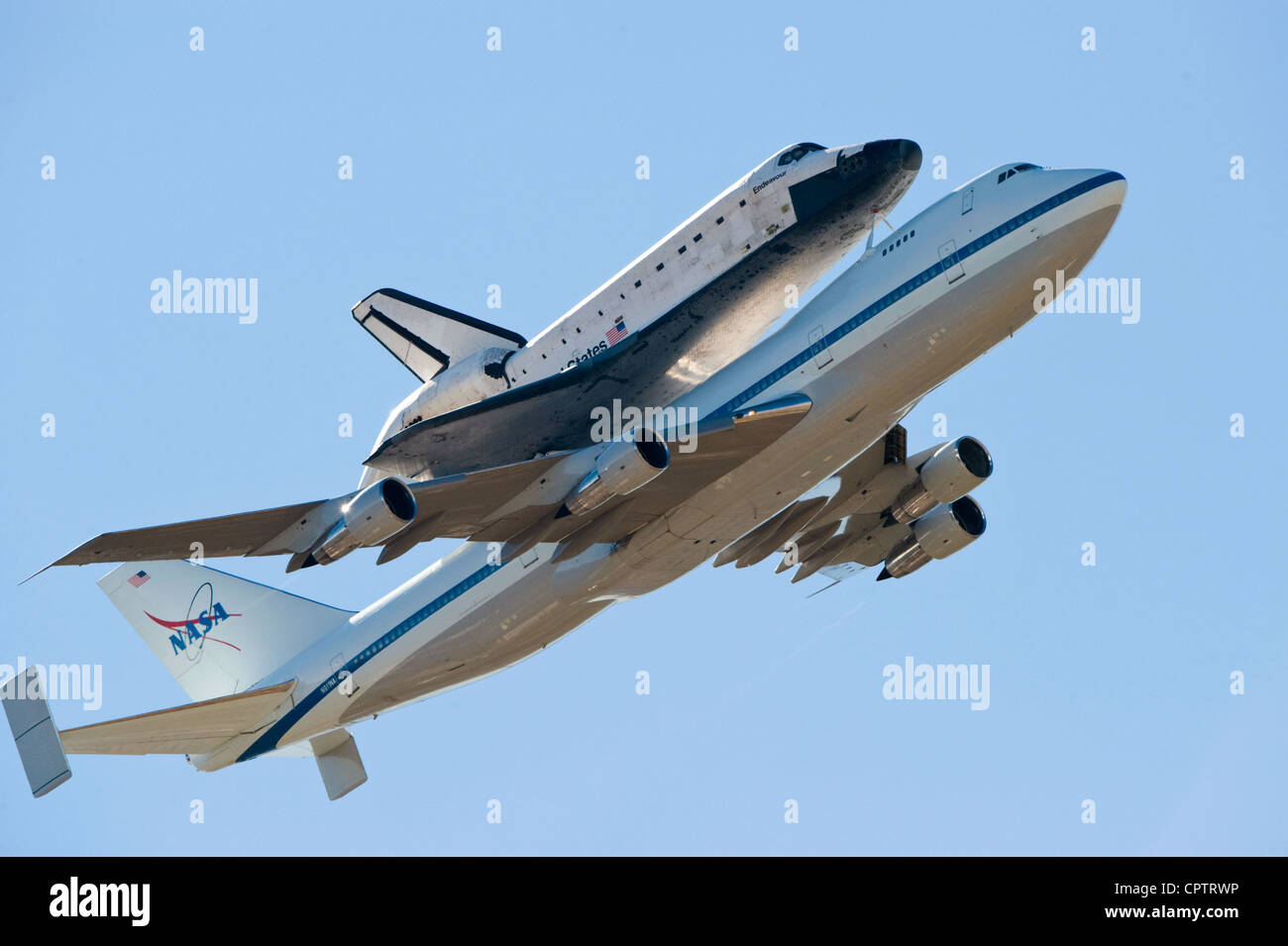 Space shuttle on boeing 747 hi-res stock photography and images - Alamy
