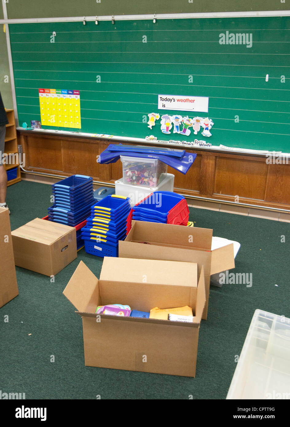 Students moving about a classroom hi-res stock photography and images ...