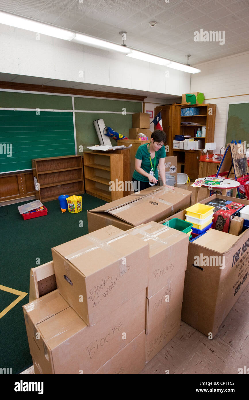 Students moving about a classroom hi-res stock photography and images ...