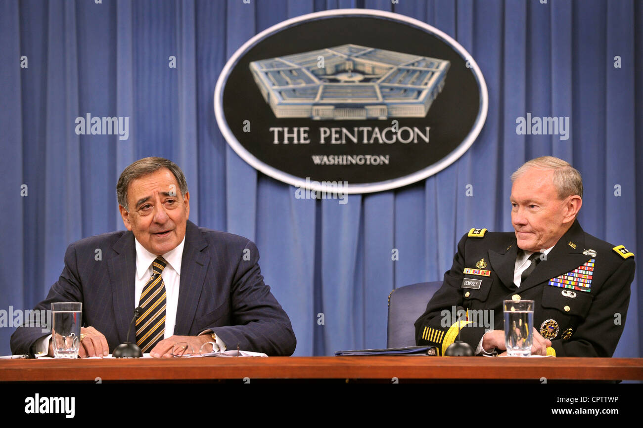 Secretary of Defense Leon E. Panetta and Chairman of the Joint Chiefs ...