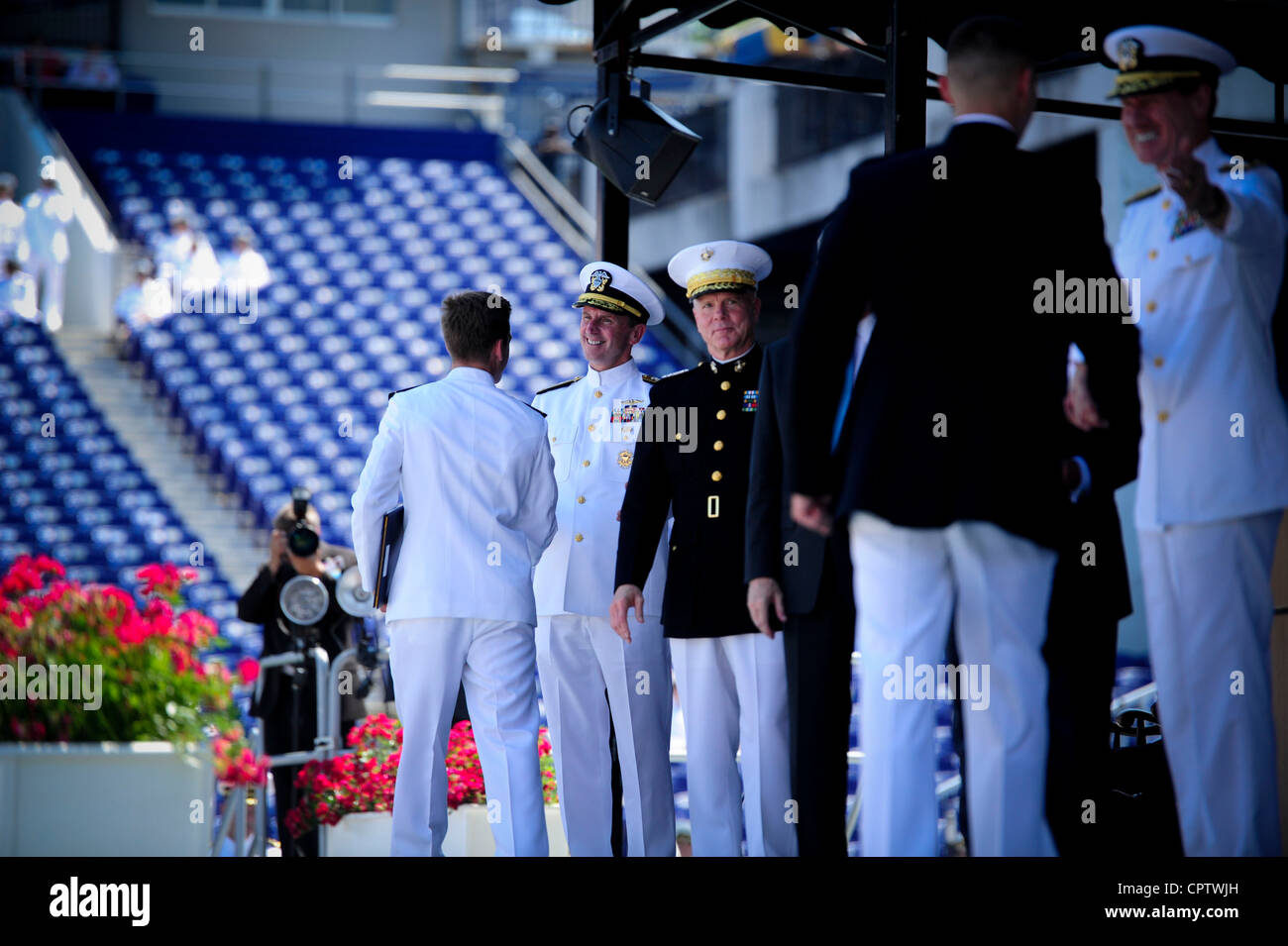 Cno chief of naval operations navy leadership u s navy hi-res stock ...