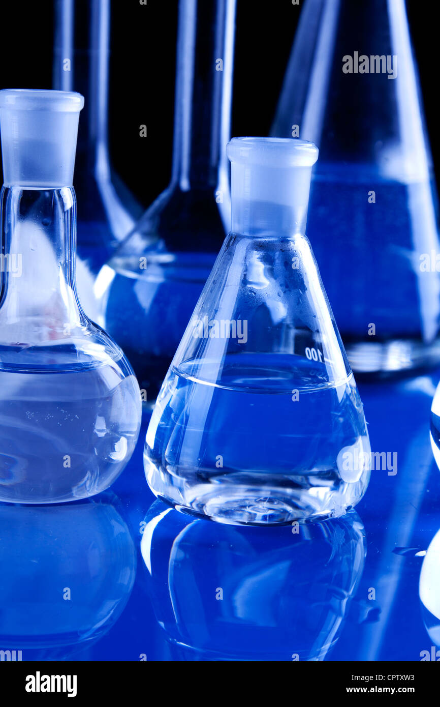 Rats in laboratory. Experiments on animals Stock Photo - Alamy