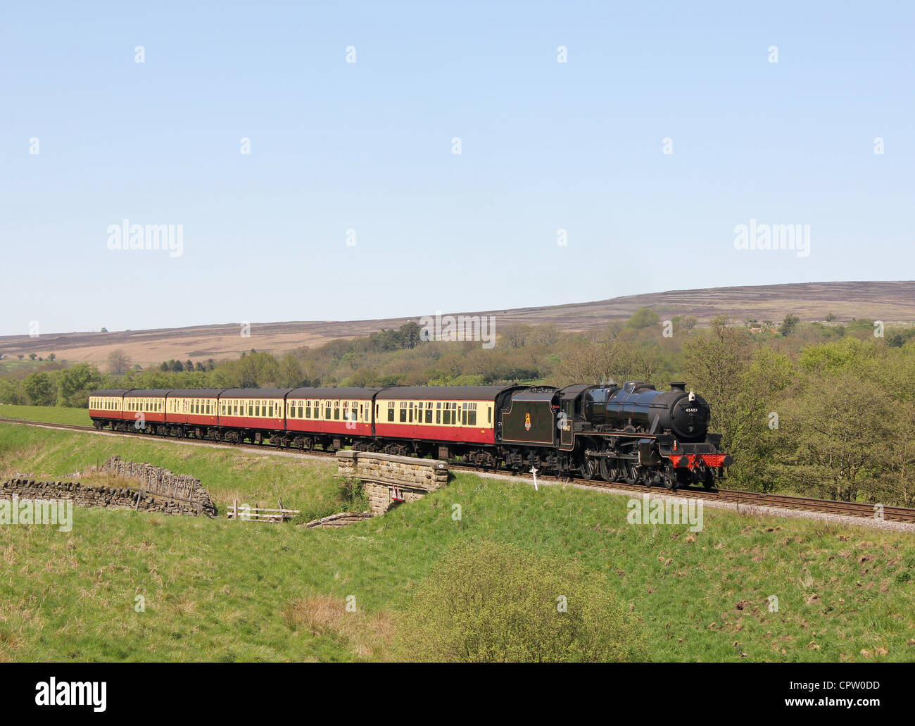 45407 steam train hi-res stock photography and images - Alamy