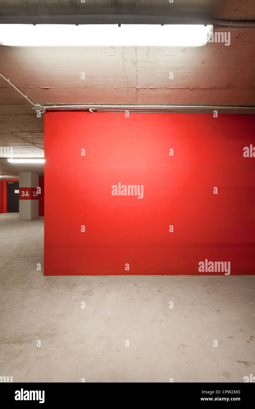 Empty parking lot wall, floor and ceiling Stock Photo - Alamy