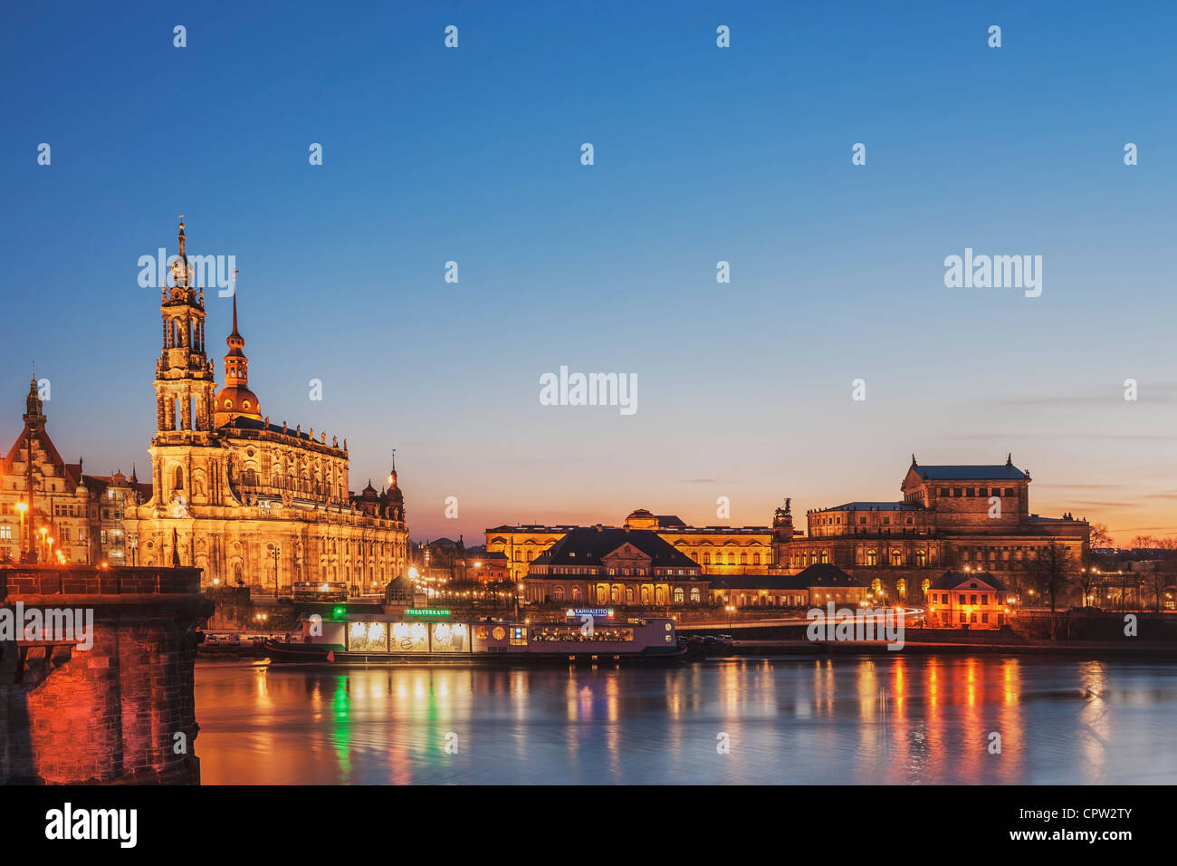 Court and state opera of saxony hi-res stock photography and images - Alamy