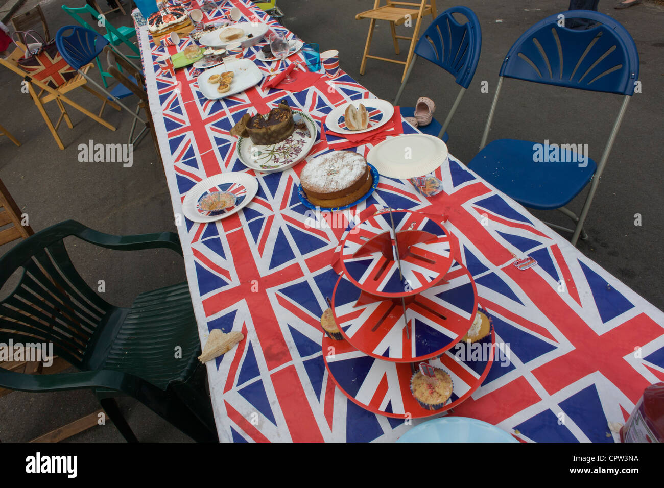 Jubilee street party hi-res stock photography and images - Alamy