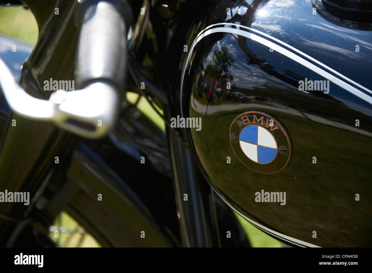 Close up of classic vintage veteran motorbike Stock Photo - Alamy