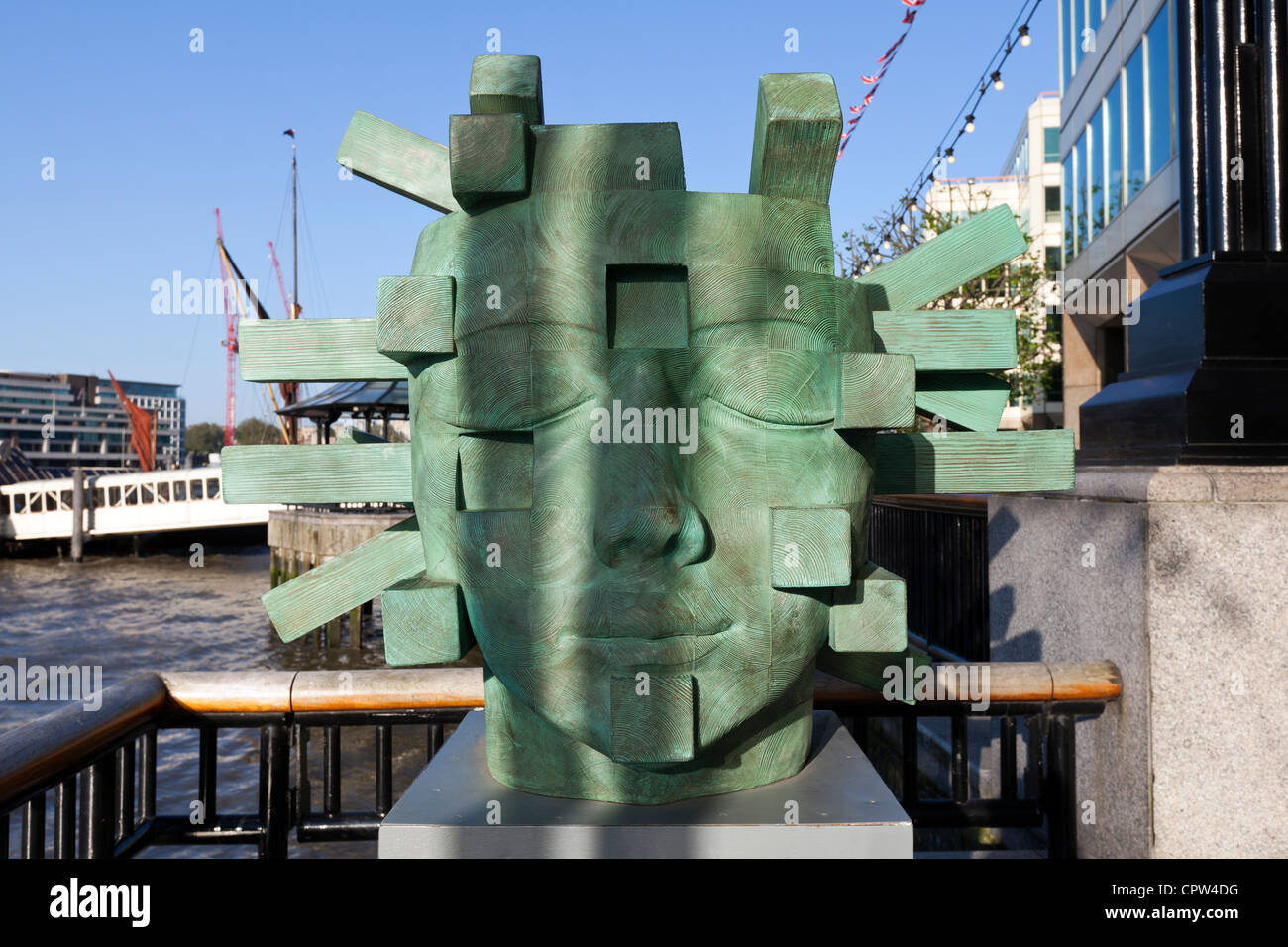 'The Architect' by artist Jilly Sutton part of London Bridge City ...