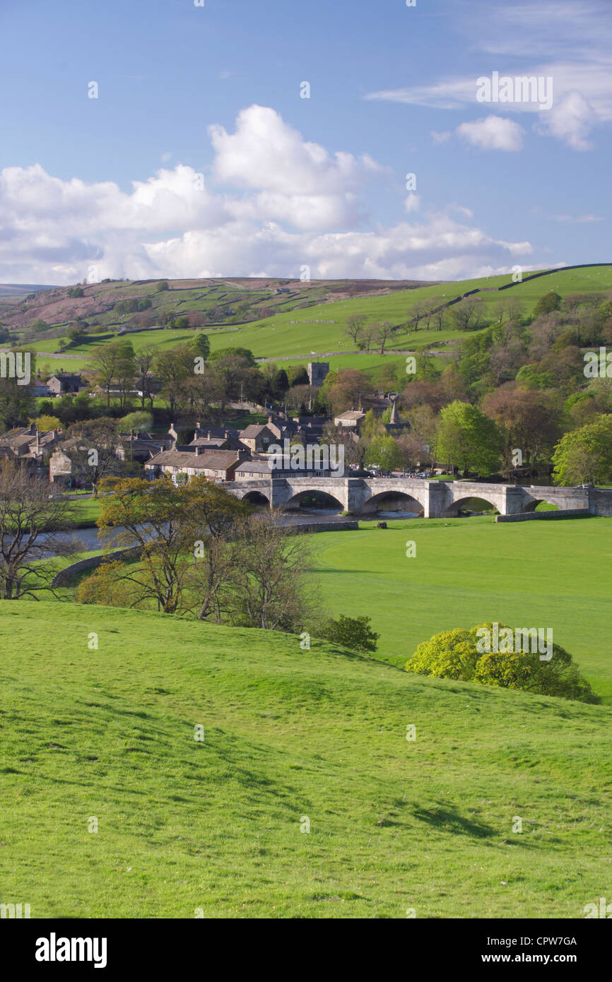 Burnsall bridge and River Wharfe, spring, Lower Wharfedale, Yorkshire ...