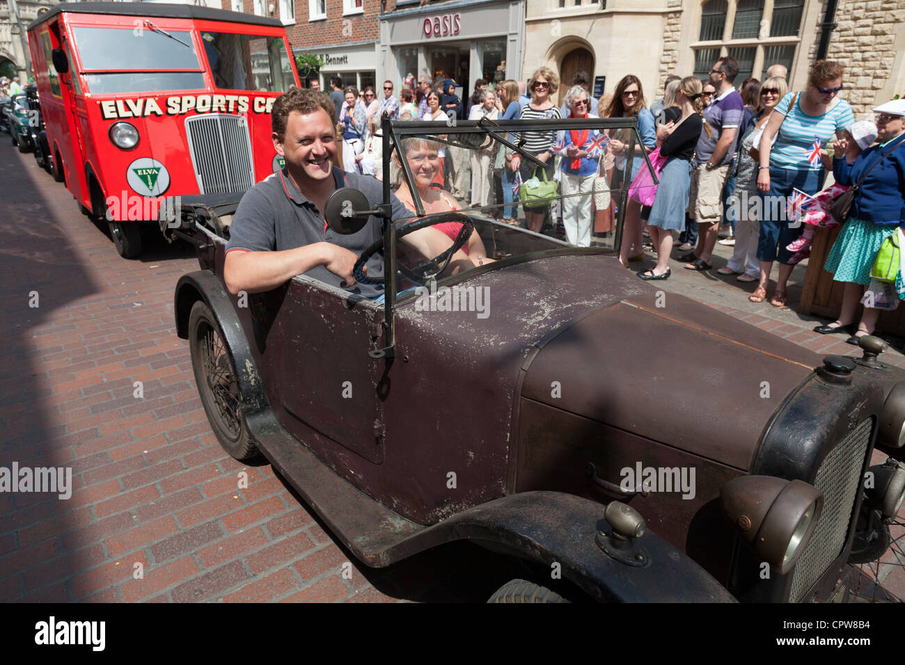 parade of classic vehicles in the diamond jubilee procession in ...