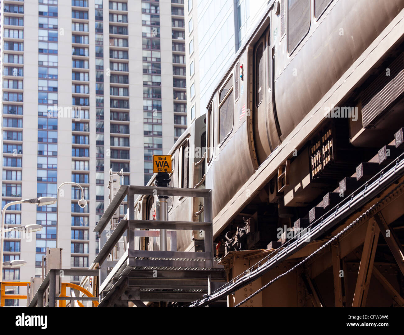 Chicago train on the overhead track of Loop with skyscrapers Stock ...