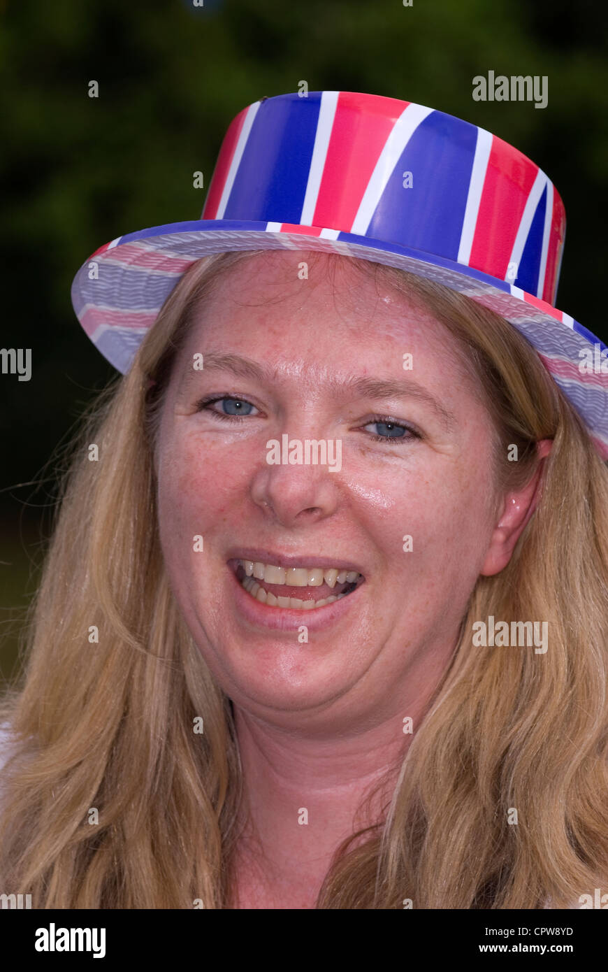 Woman wearing union jack hi-res stock photography and images - Alamy