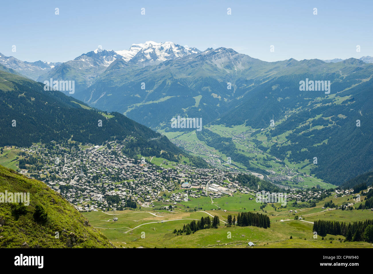 High rugged mountains hi-res stock photography and images - Alamy