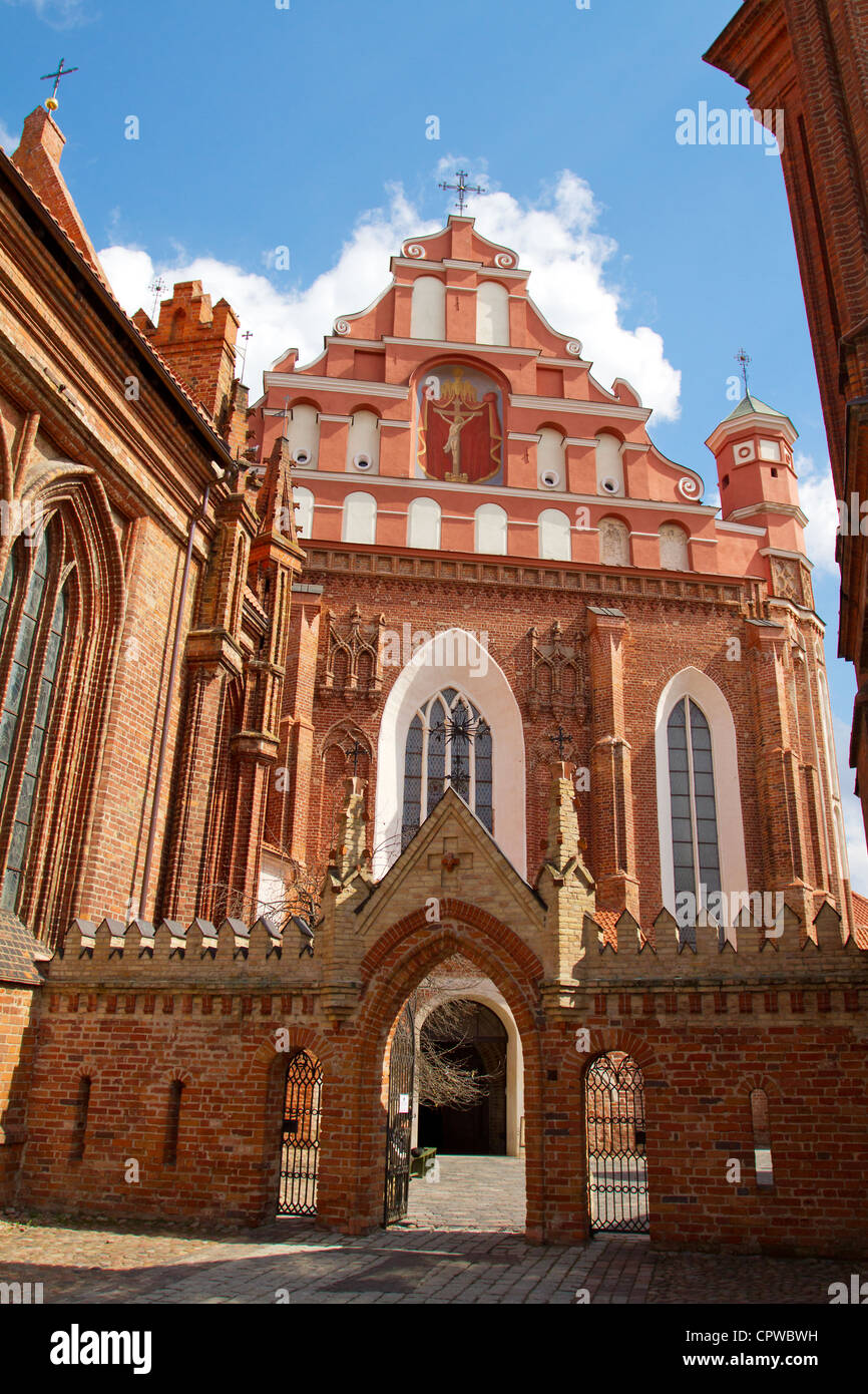 Vilnius medieval architecture hi-res stock photography and images - Alamy