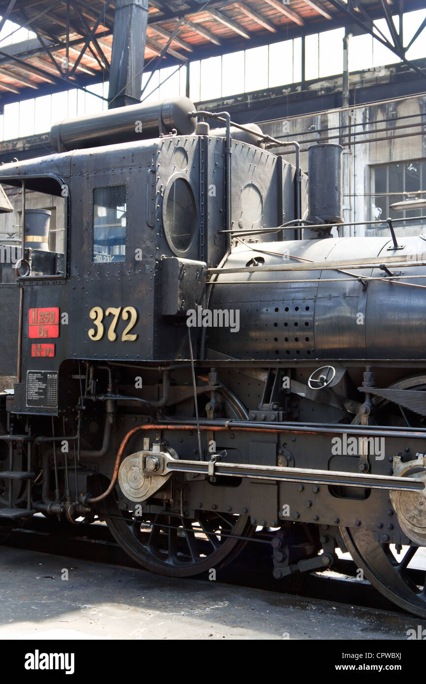 Old steam locomotive in garage hi-res stock photography and images - Alamy