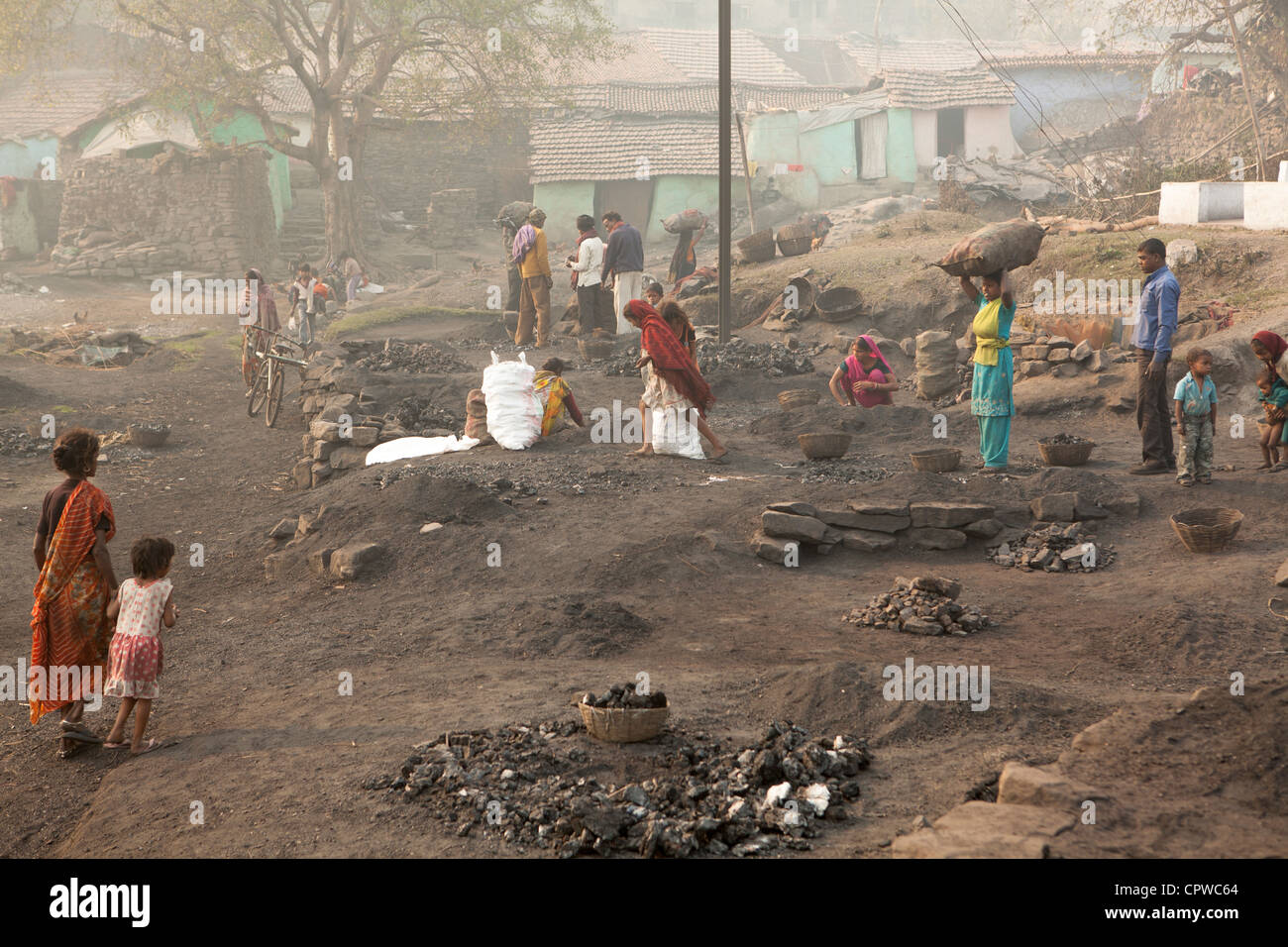 Landscape jharia coal field jharia hi-res stock photography and images ...